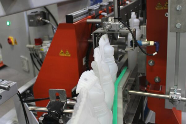 Machines and systems for bottles finishing | AND&OR